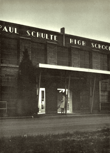 Schulte High School Golden Bears – EdgyHaute